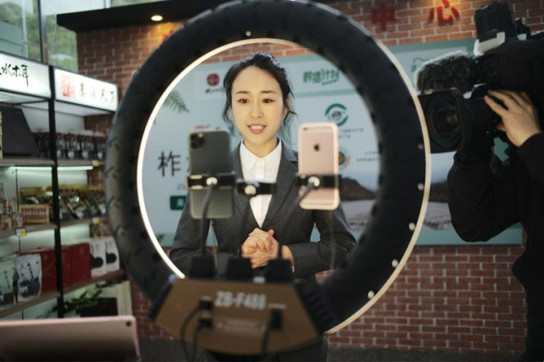 How to Brand Your Retail Business For Shoppable Live Streams - Zillion ...